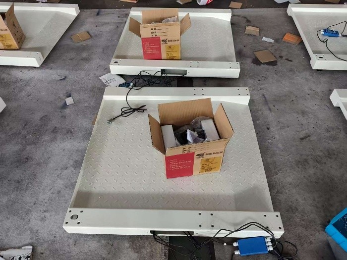 Carbon Steel Platform Wheel Scale Weighing Digital Electronic Platform ...